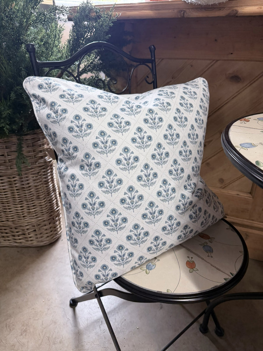 AMIRA RUST CUSHION 55CM – Poyntons Nursery